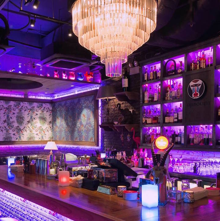 Your Guide To The Hidden Bars and Speakeasies In Hong Kong