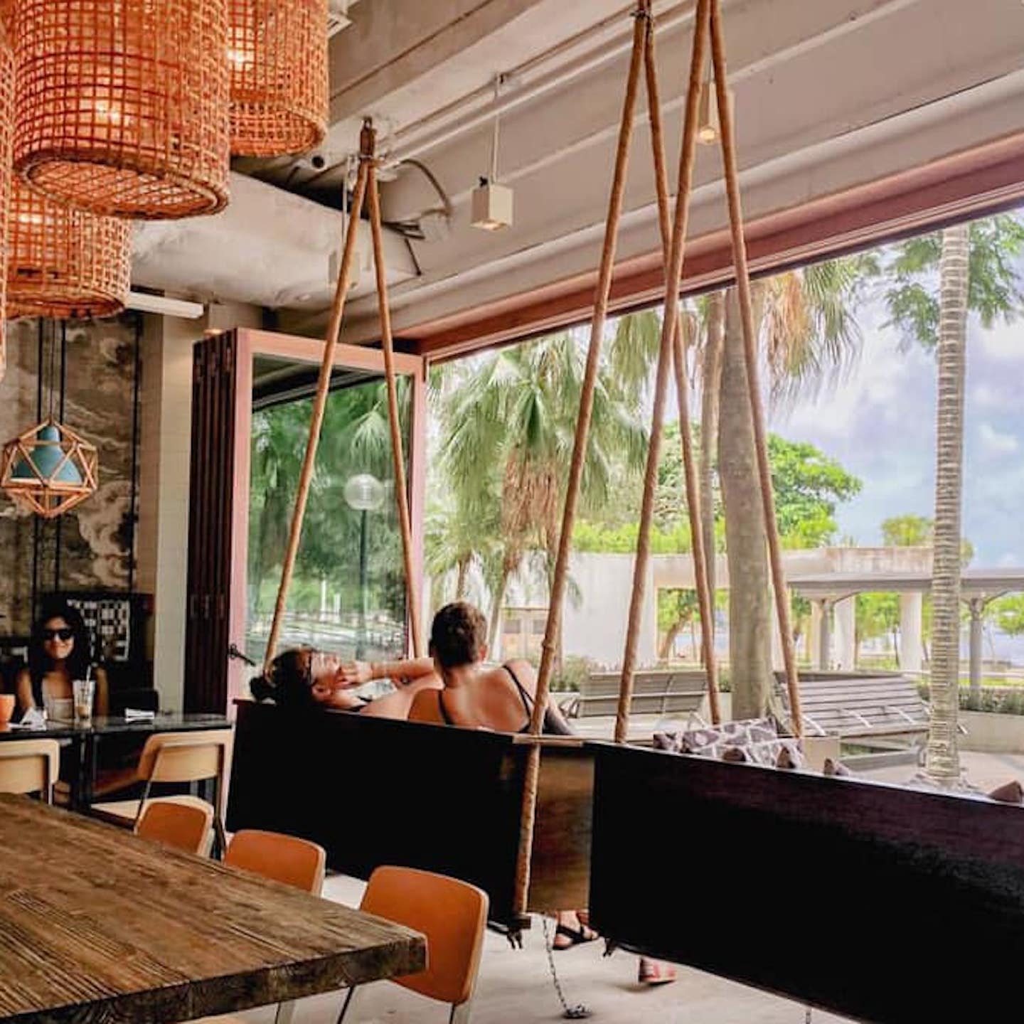 DIY Christmas Manis - our easy how-to guide for fun, fab & festive ...