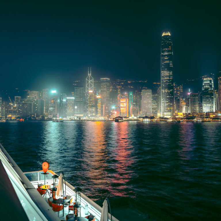 Repulse Bay Guide: Restaurants, Shops & Beaches